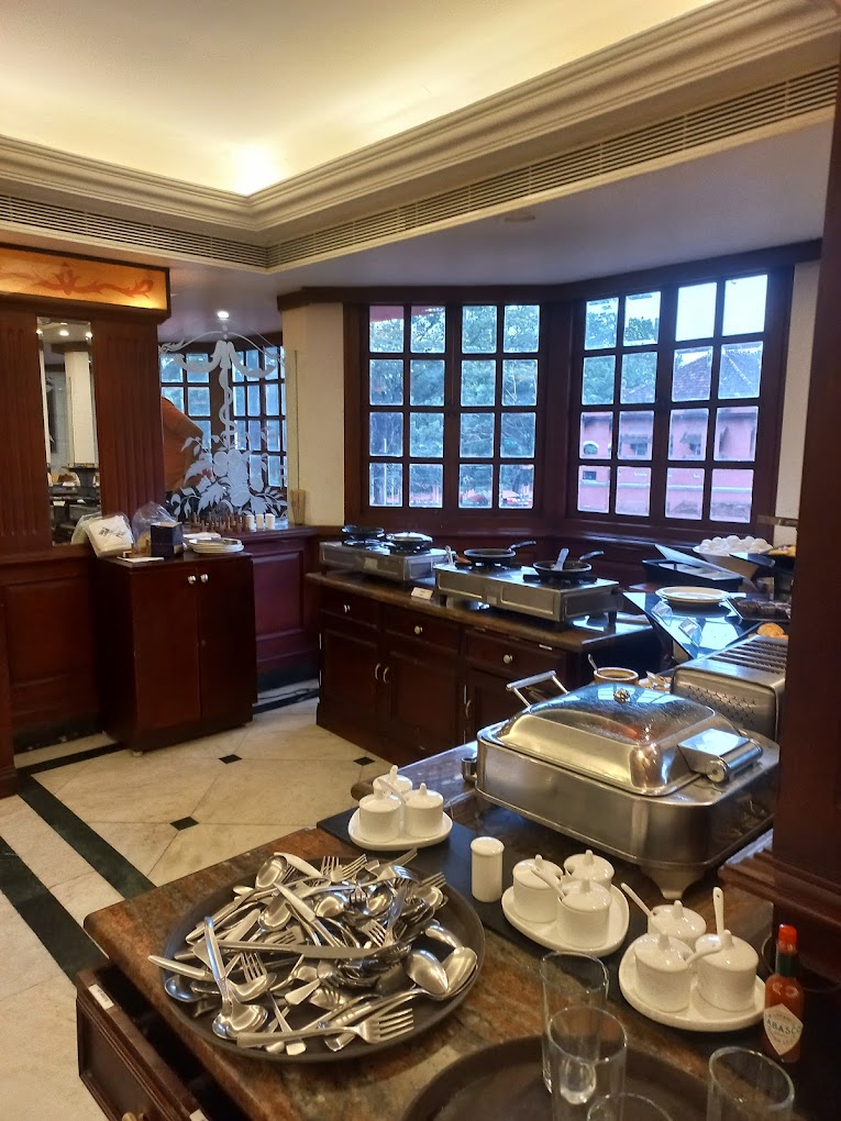 Executive Bar in Trivandrum | Luxury Hotels in Trivandrum