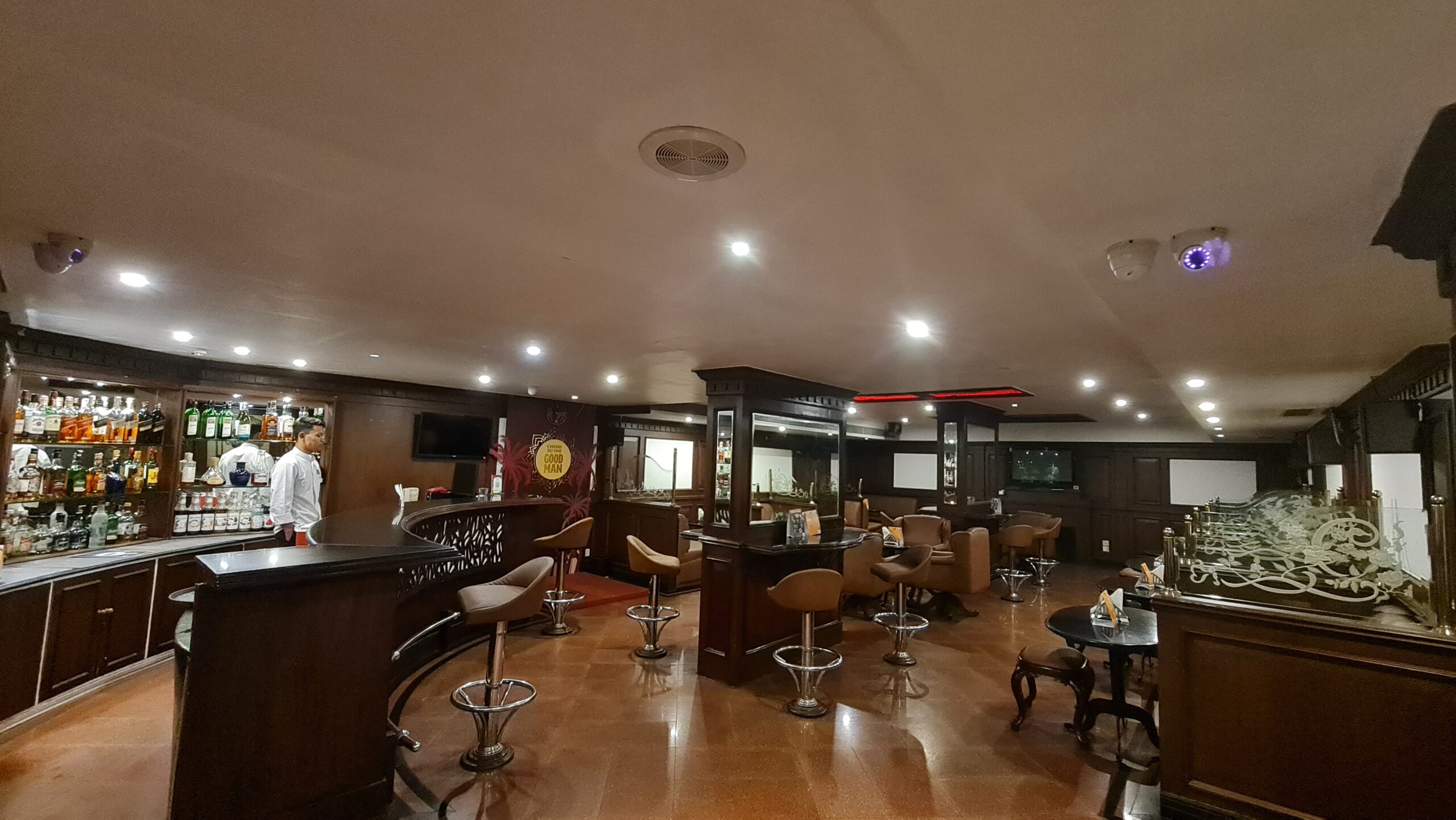 Executive Bar in Trivandrum | Best 5 Star Hotel in Trivandrum